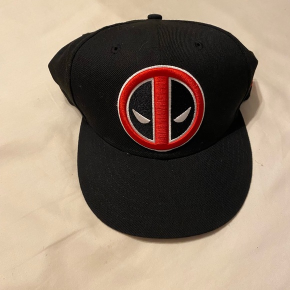 Accessories | Deadpool Hat Marvel Comics Ryan Reynolds Xmen Xforce Wade ...